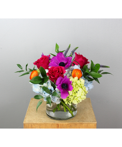 Bestselling Flowers - Roses, Hydrangea, Tulips, Daisies